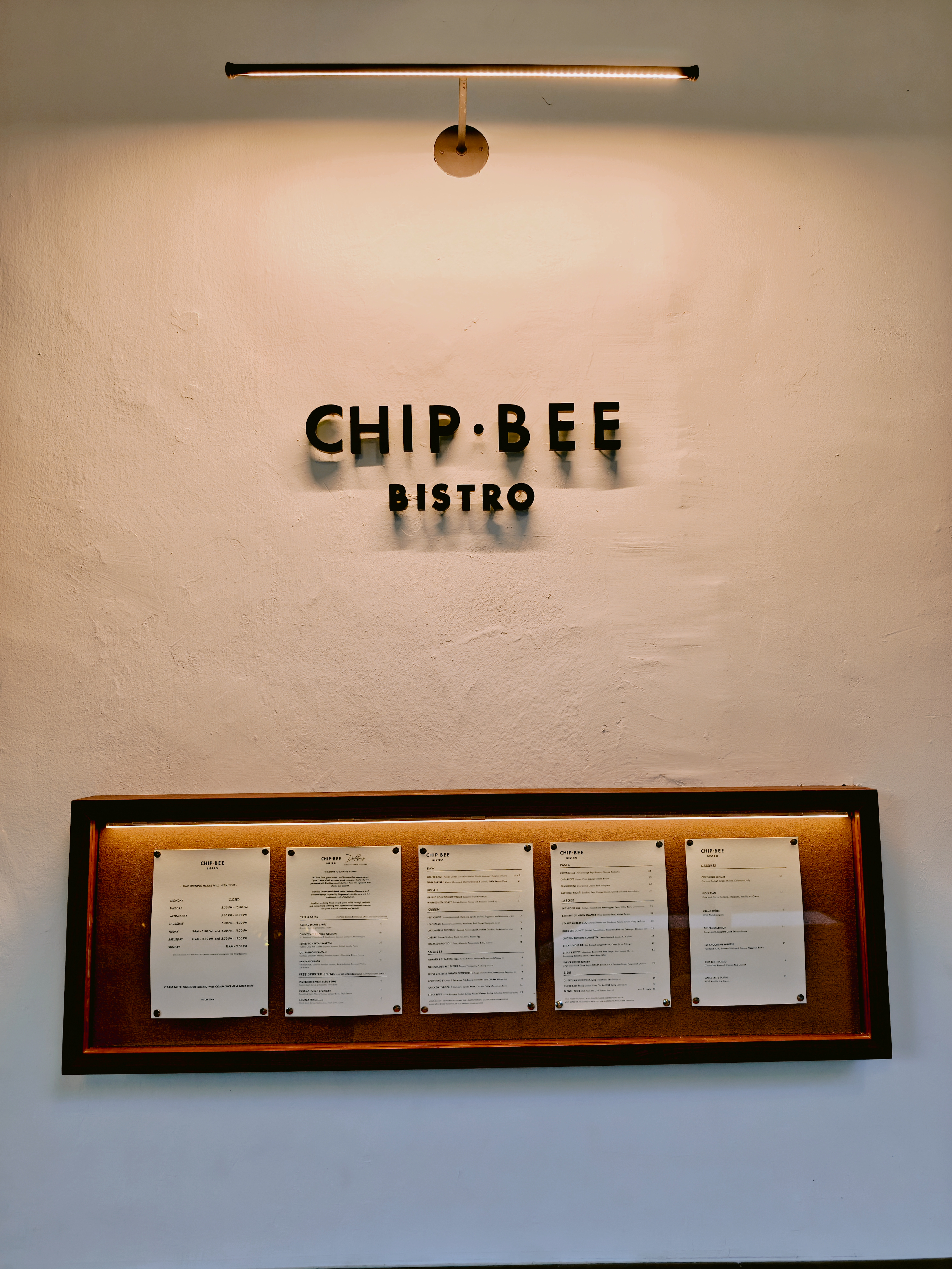 CHIP-BEE BISTRO: New Casual Dining & Craft Cocktails in Holland